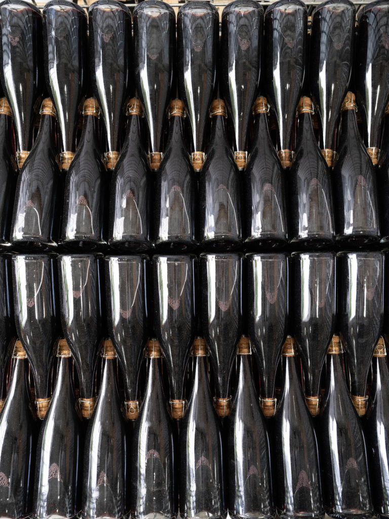 Wild Blueberry Wine is Becoming Maine’s Hot New Commodity - The Maine Mag